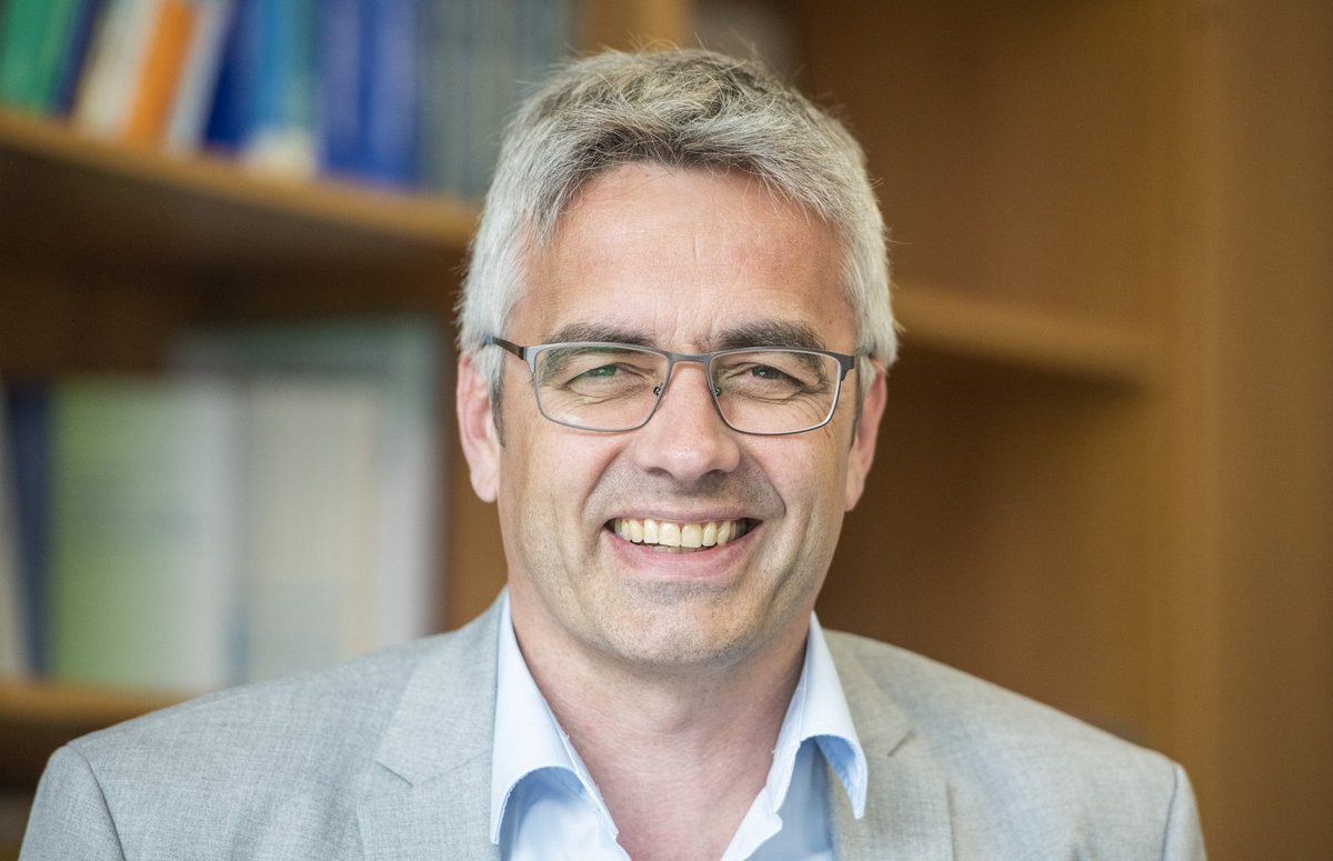 Prof. Dr. Markus Steffens ist neuer Ärztlicher Direktor der DGD Klinik Hohe Mark | DGD Klinik ...